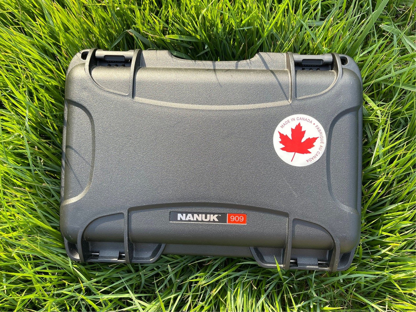 Anywhere Computer for Information Deserts (A.C.I.D) V2 Archive Laptop ...